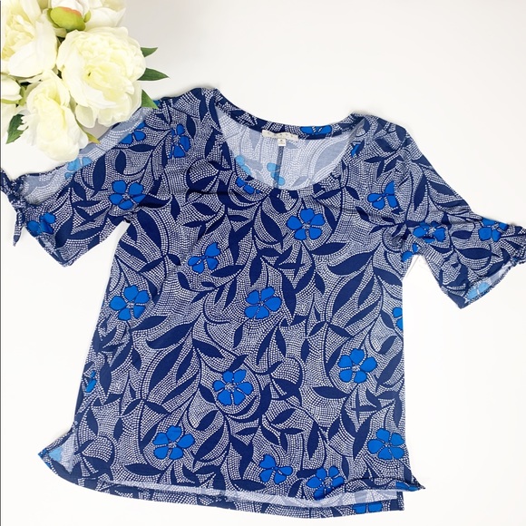 Chaus | Tops | Nwt Chaus Split Sleeve Blouse | Poshmark